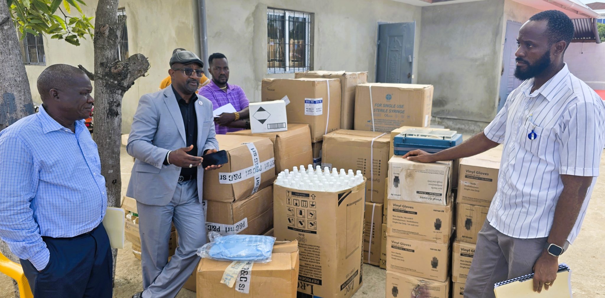 JFK Hospital administrators say the JNB Foundation’s donated X Ray ...